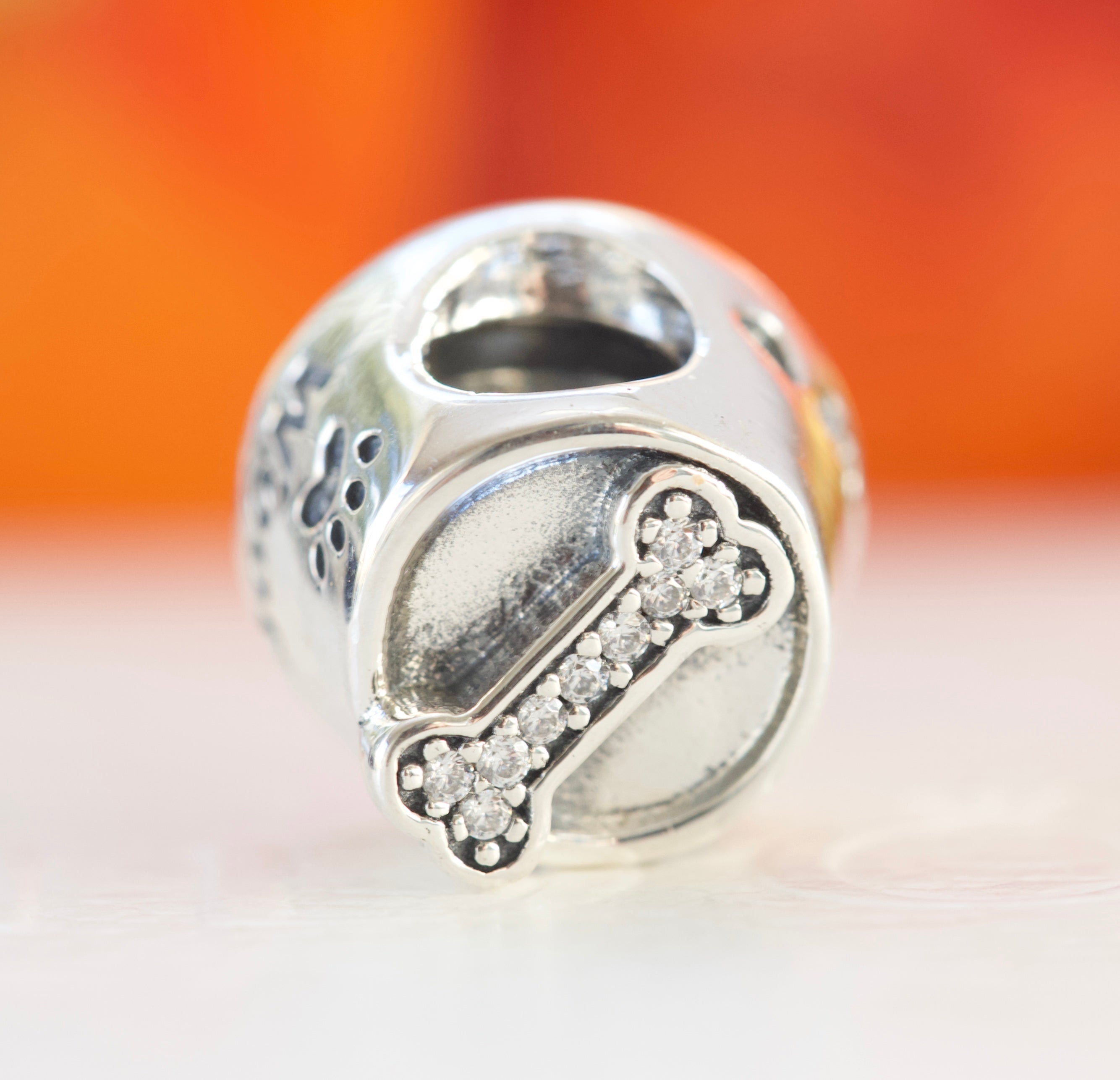 Woof Charm 791708CZ – NUMARU