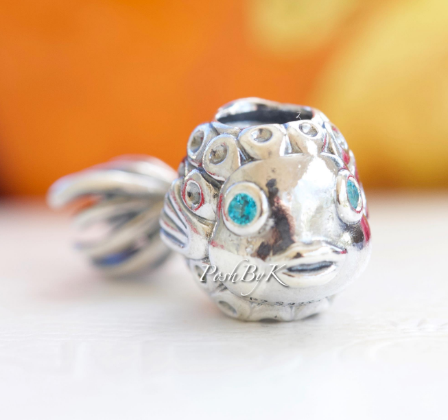 Topaz Splish Splash Fish Charm 791108TPP – NUMARU