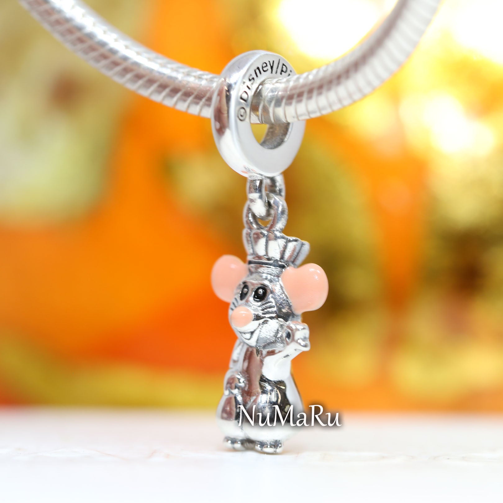 Remy Dangle Charm 792029C01 – NUMARU