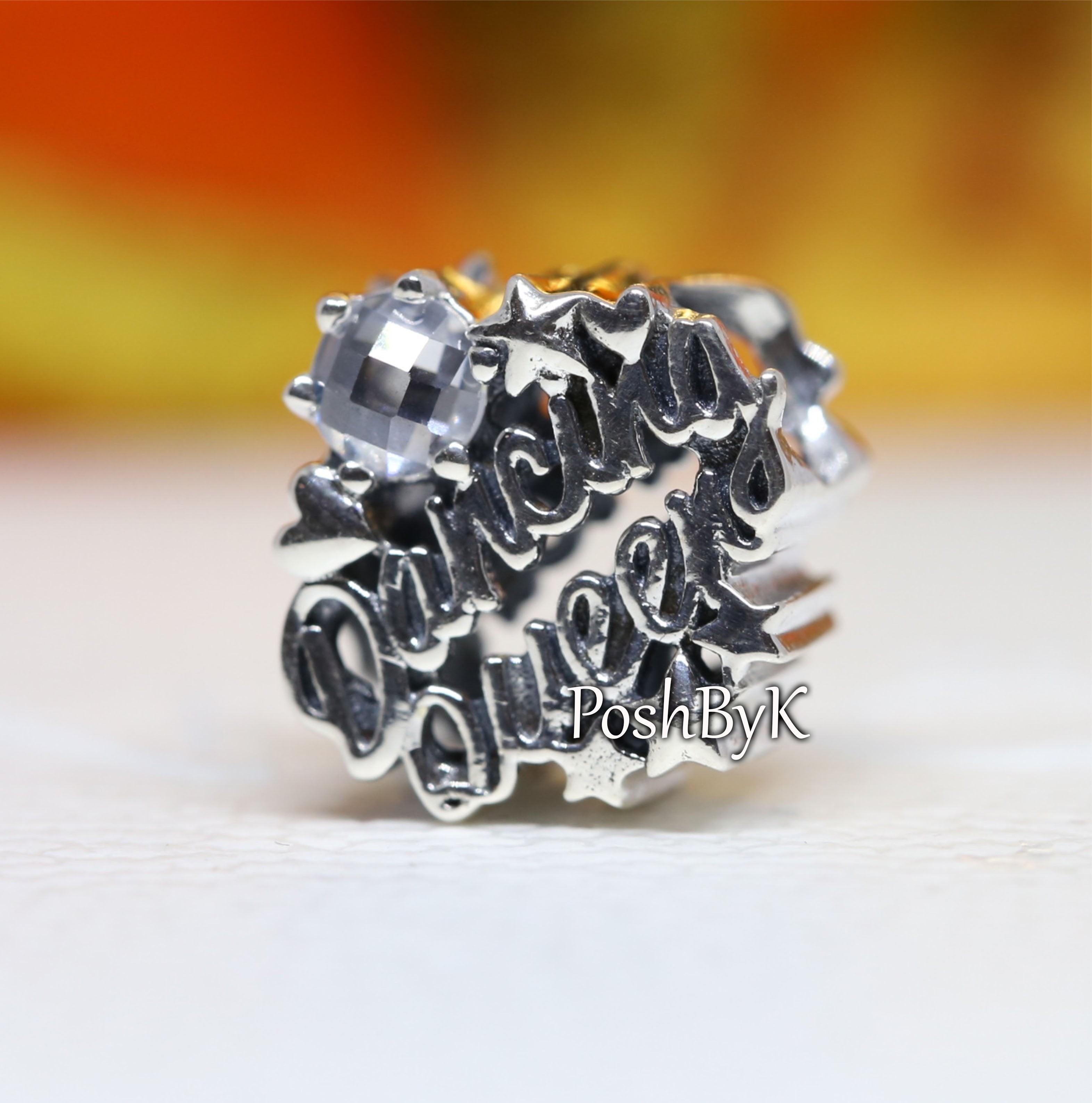 Openwork Dancing Queen Charm 799524C01 – NUMARU
