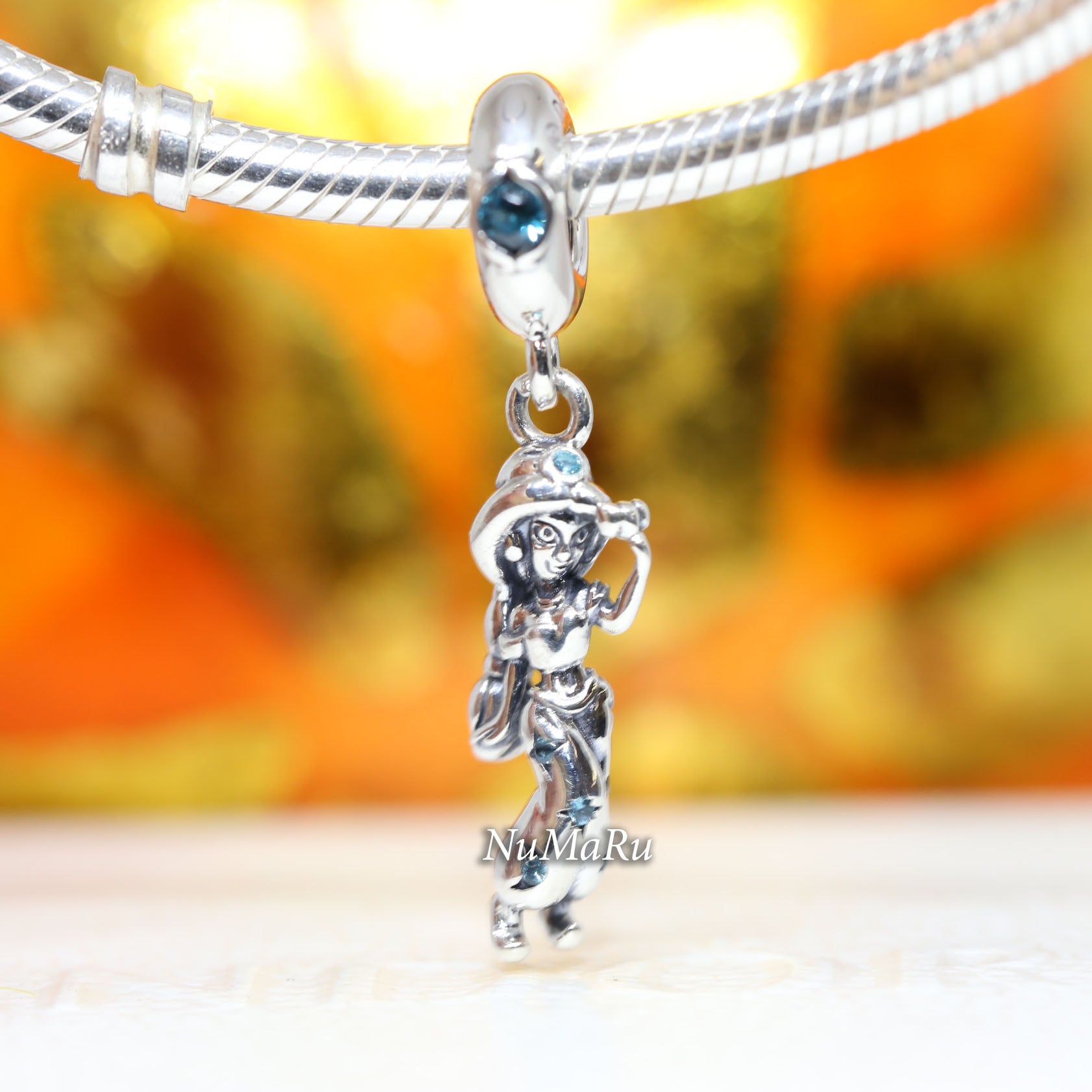 Aladdin Princess Jasmine Charm 792343C01 – NUMARU
