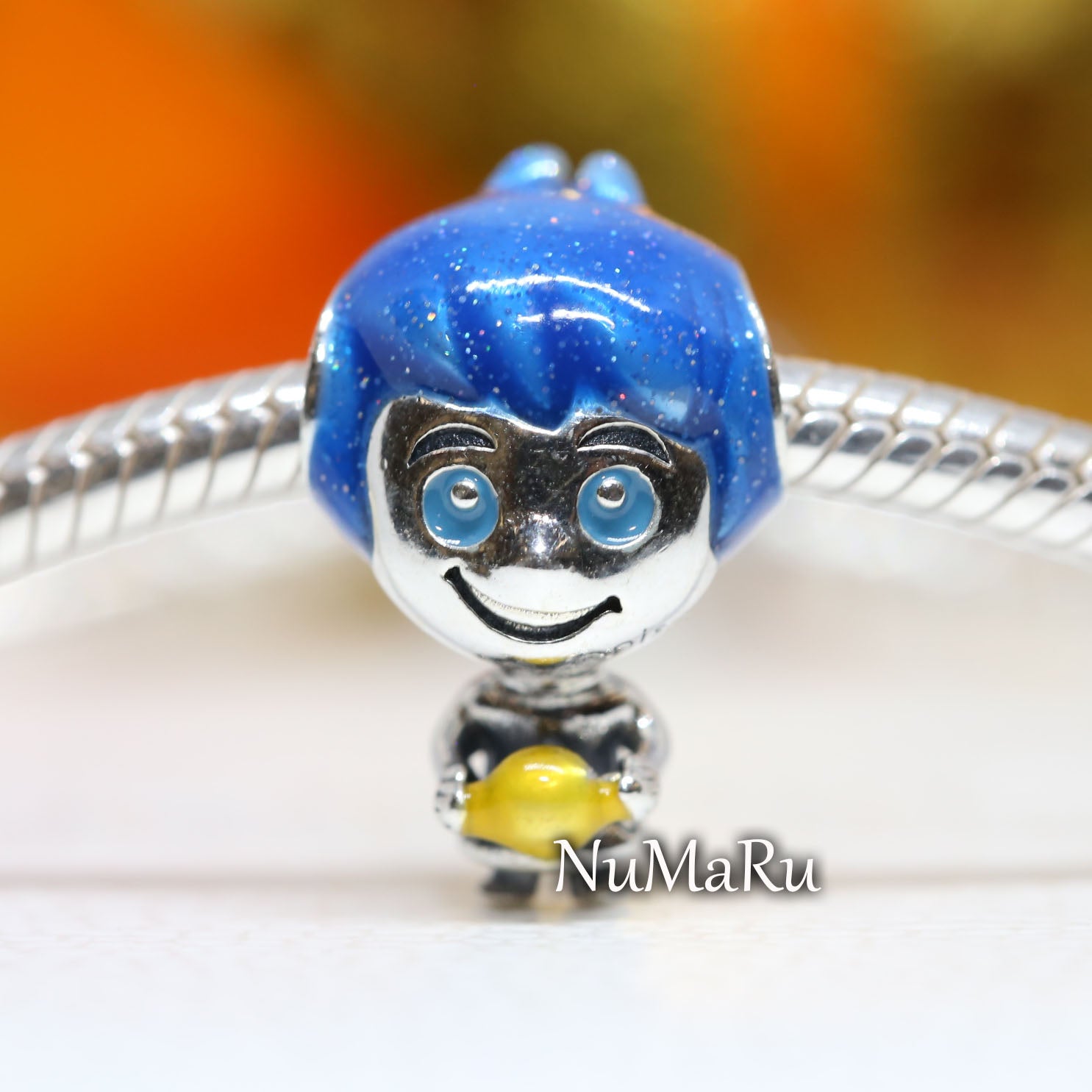 Joy Glow-in-the-dark Memory Orb Charm 792028C01 – NUMARU